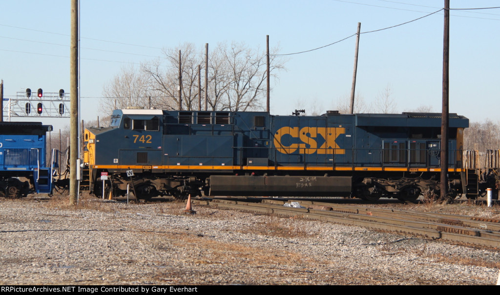 CSX 742